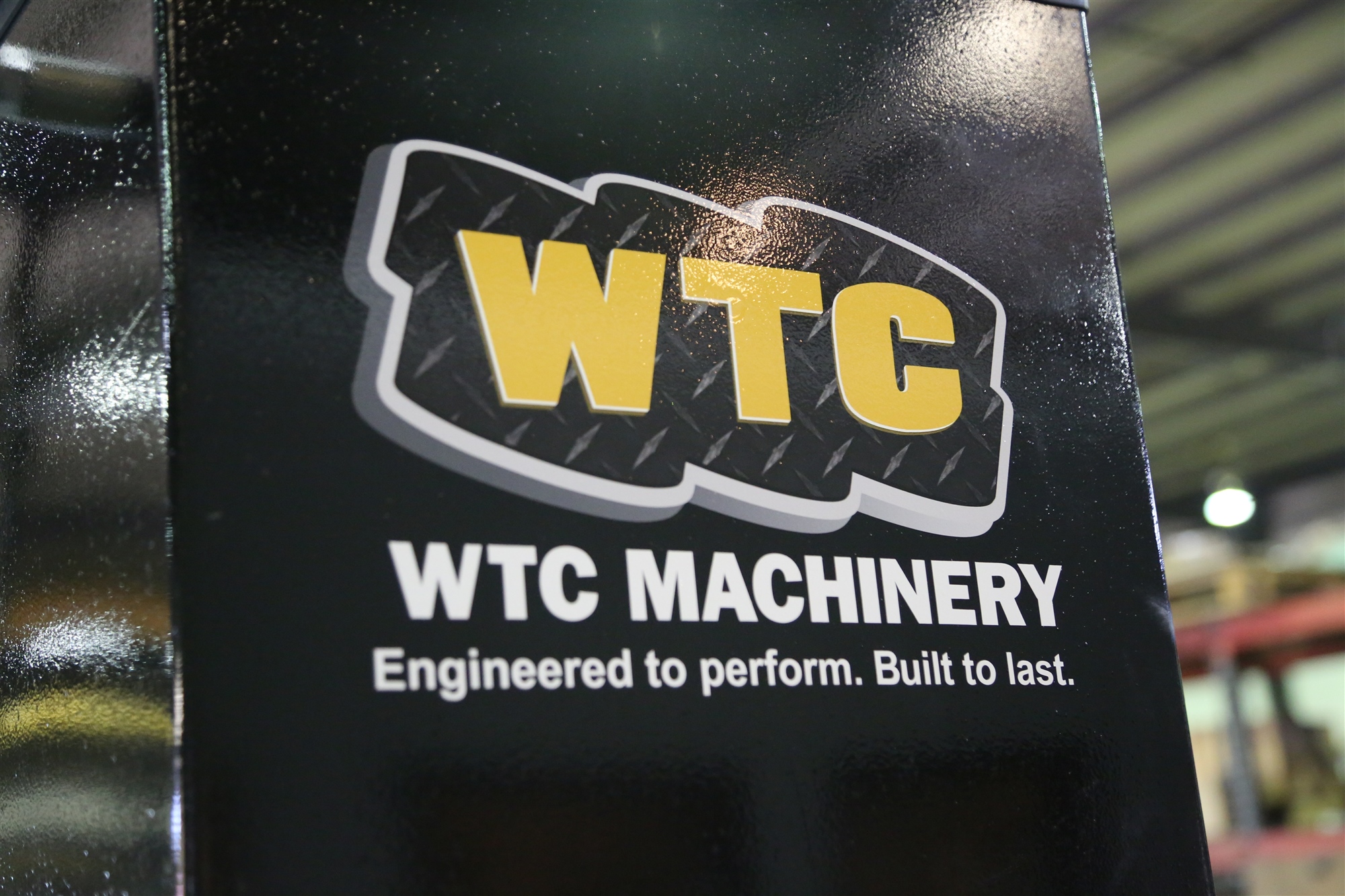 Fully Customized Track Press - 400T | WTC Machinery